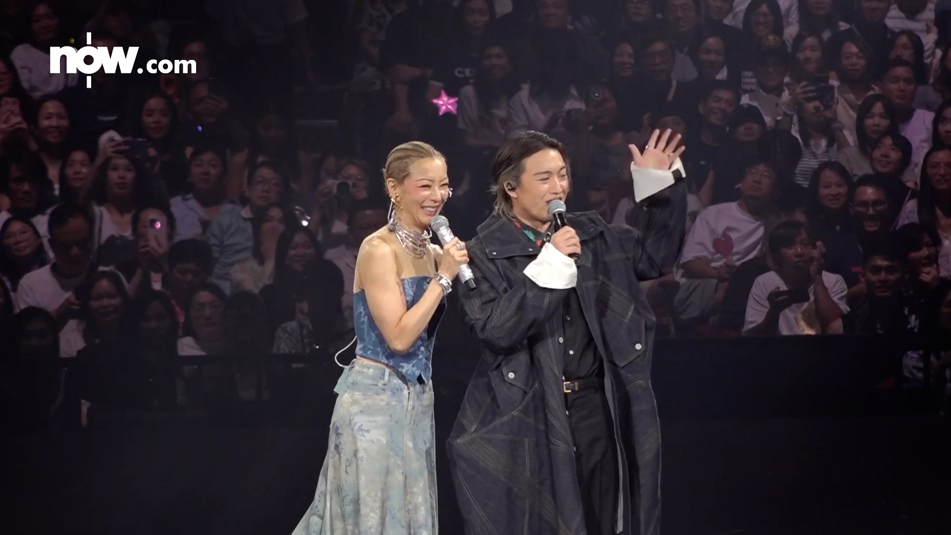 【有片】鄭秀文演唱會第10場嘉賓Jer@MIRROR：今次自己一個特別緊張 Sammi：你今晚表現相當好 | Now.com WATCH